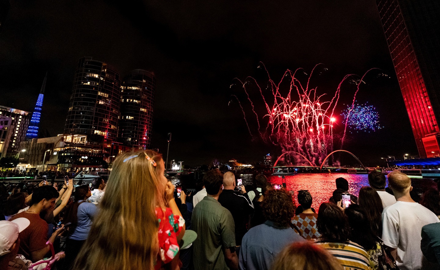 Christmas magic returns to Elizabeth Quay for Festive Lights | City of ...